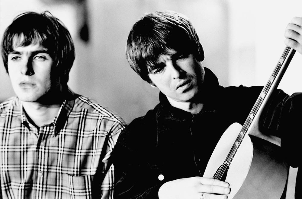 ความลับที่ซ่อนอยู่ใน 10 มิวสิกวิดีโอเพลงของ Oasis - เสพย์สากล