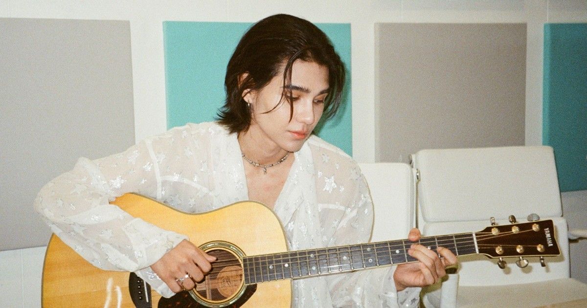 Jeff Satur ปล่อยซิงเกิ้ลสากลบัลลาด "Stranger" - เสพย์สากล