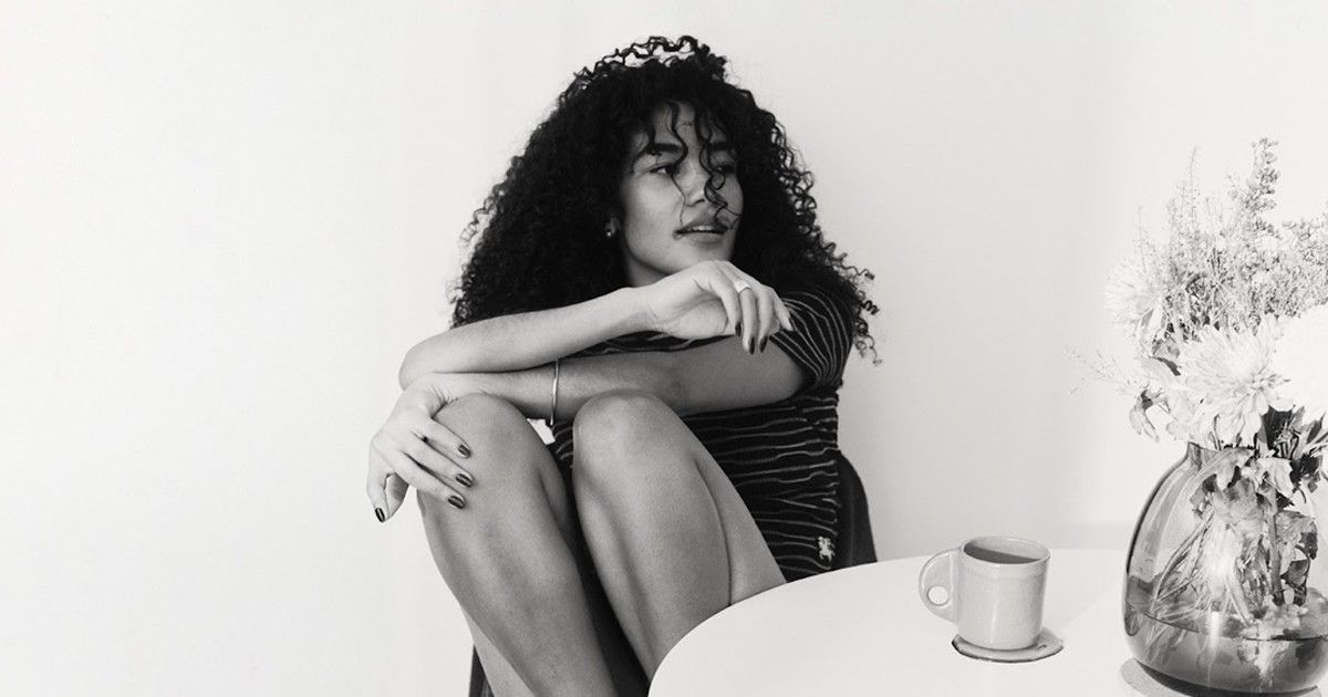 แปลเพลง : Olivia Dean - It Isn’t Perfect But It Might Be ถึงไม่สมบูรณ์ ...