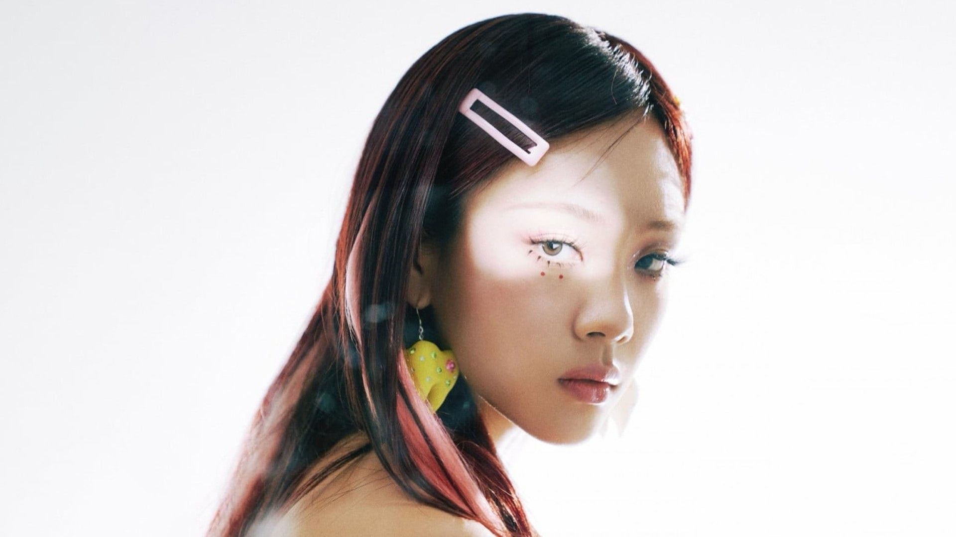 BIBI ศิลปินผู้สร้างตัวตนจากวัฒนธรรมตะวันตก - เสพย์สากล